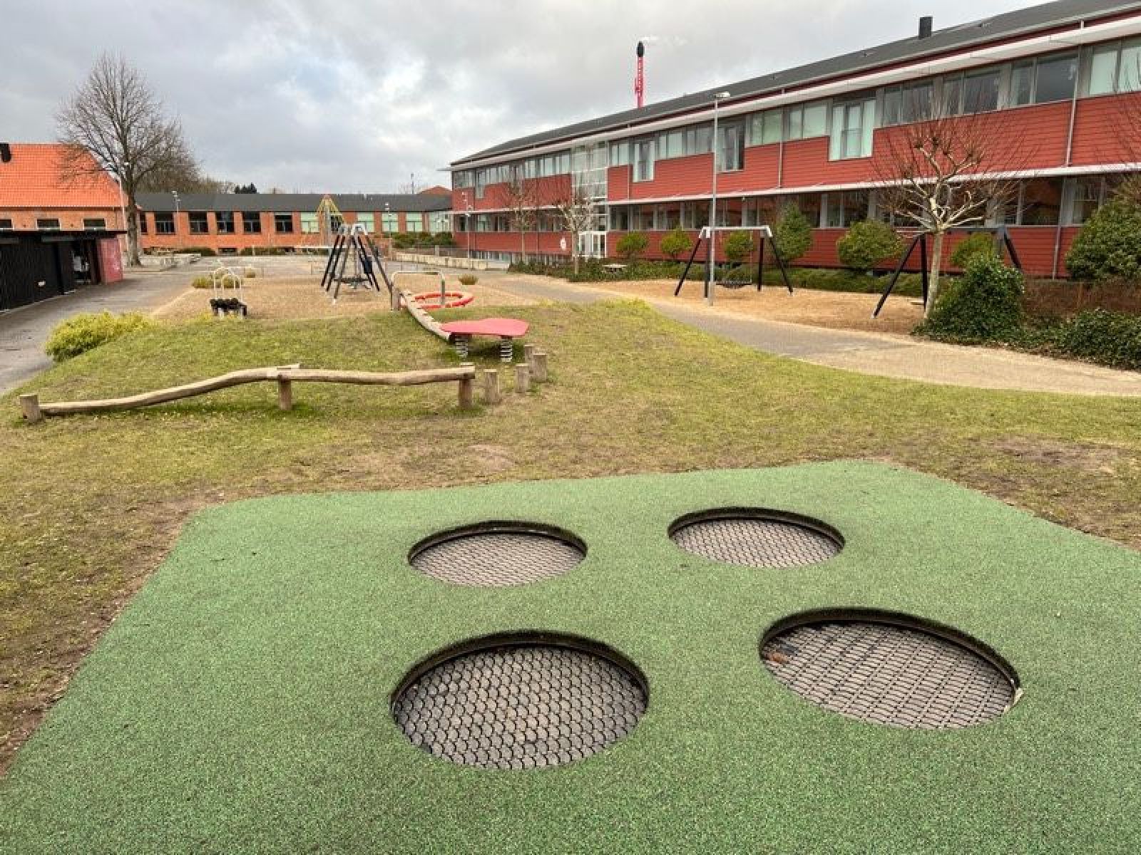 Tommerup Skoles legeplads | udinaturen.dk