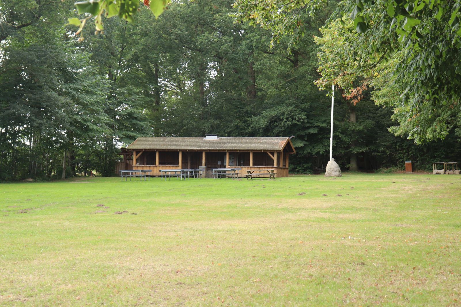 Madpakkehus I Glavendruplunden - udinaturen.dk